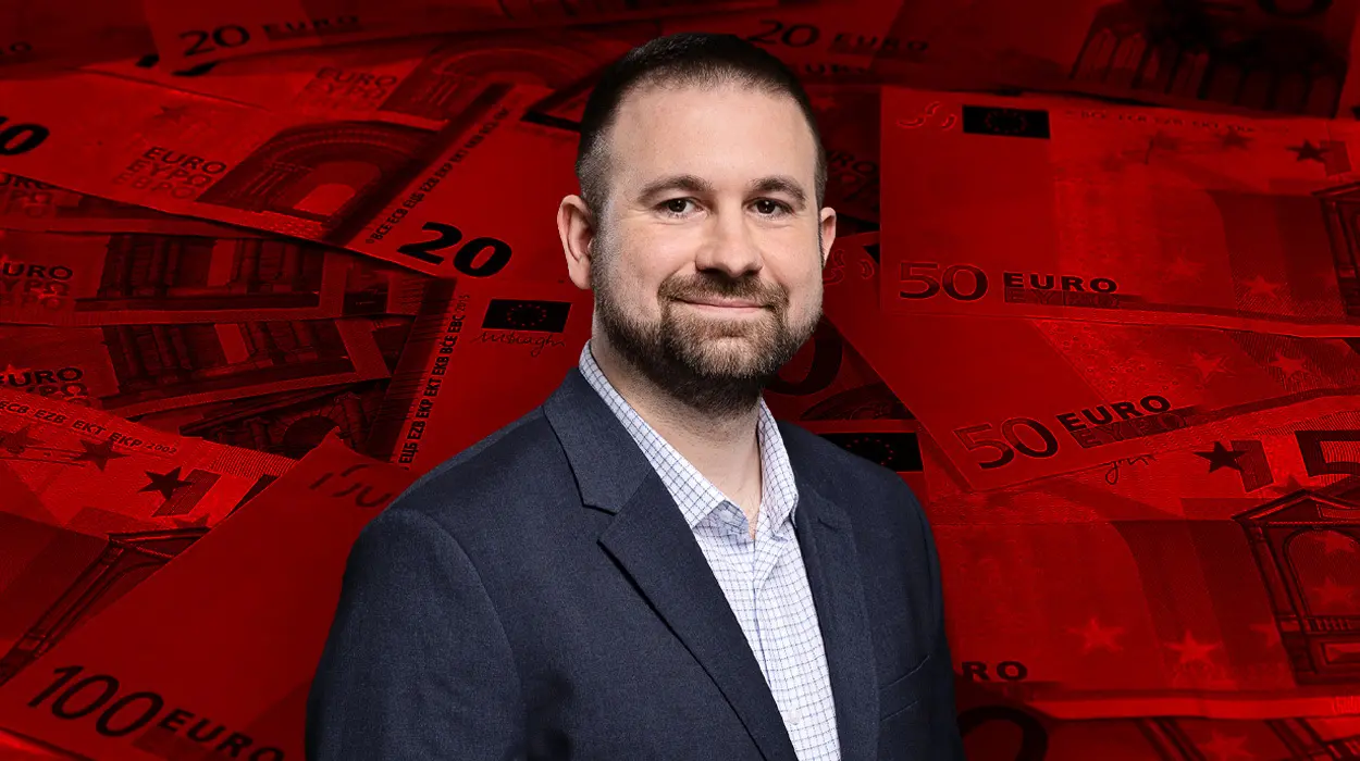 Kursy Walut Kurs Dolara Spadnie O 20 Groszy Znany Bank M wi Co Dalej kursy-walut-kurs-dolara-spadnie-o-20-groszy-znany-bank-m-wi-co-dalej